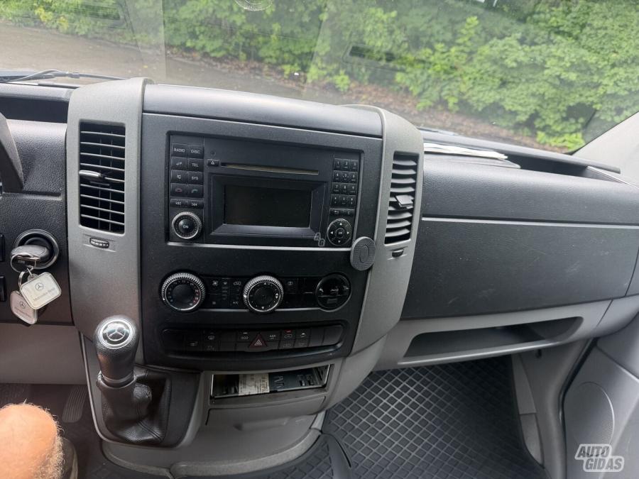 Balts Mercedes-Benz Sprinter 2017 Kauņa, ar dzinēja tilpumu 2.20 L un nobraukumu 281 tūkst. km par 7600 €, foto 22 vietnē AUTOMOTO.COM.LV