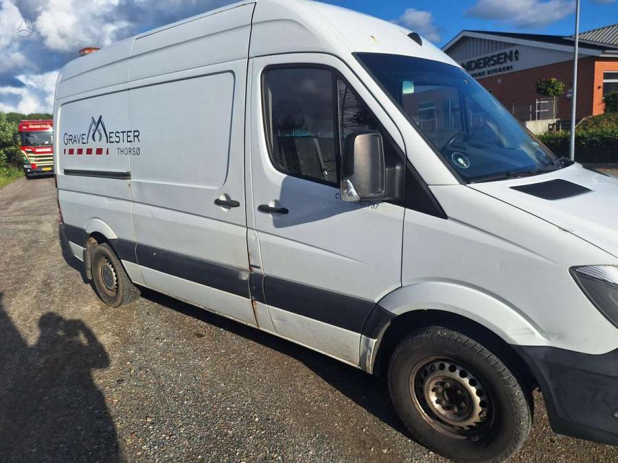White Mercedes-Benz Sprinter 2017 in Taurage, with an engine capacity of 2.20 L and mileage of 241 thousand km for 7300 €, photo 1 on AUTOMOTO.COM.LV