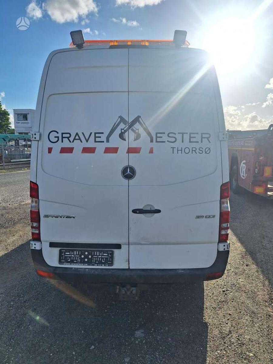 White Mercedes-Benz Sprinter 2017 in Taurage, with an engine capacity of 2.20 L and mileage of 241 thousand km for 7300 €, photo 3 on AUTOMOTO.COM.LV