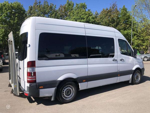 Mercedes-Benz Sprinter 2017 KlaipÄda vietnÄ Balts Mercedes-Benz Sprinter 2017 KlaipÄda, ar dzinÄja tilpumu 2.20 L un nobraukumu 286 tÅ«kst. km par 12900 ā¬, foto 9 vietnÄ AUTOMOTO.COM.LV