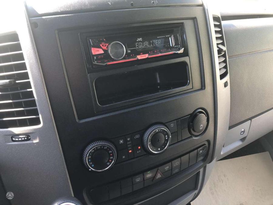 Balts Mercedes-Benz Sprinter 2017 Klaipėda, ar dzinēja tilpumu 2.20 L un nobraukumu 286 tūkst. km par 12900 €, foto 24 vietnē AUTOMOTO.COM.LV