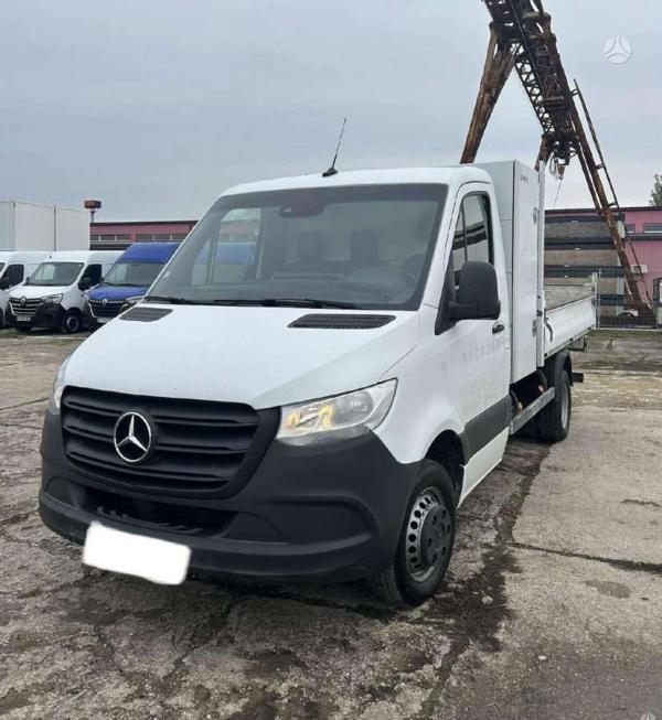 White Mercedes-Benz Sprinter 2018 in Kaunas, with an engine capacity of 2.20 L and mileage of 190 thousand km for 18300 €, photo 1 on AUTOMOTO.COM.LV