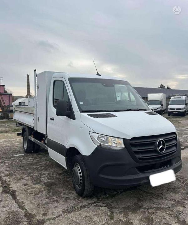 White Mercedes-Benz Sprinter 2018 in Kaunas, with an engine capacity of 2.20 L and mileage of 190 thousand km for 18300 €, photo 2 on AUTOMOTO.COM.LV