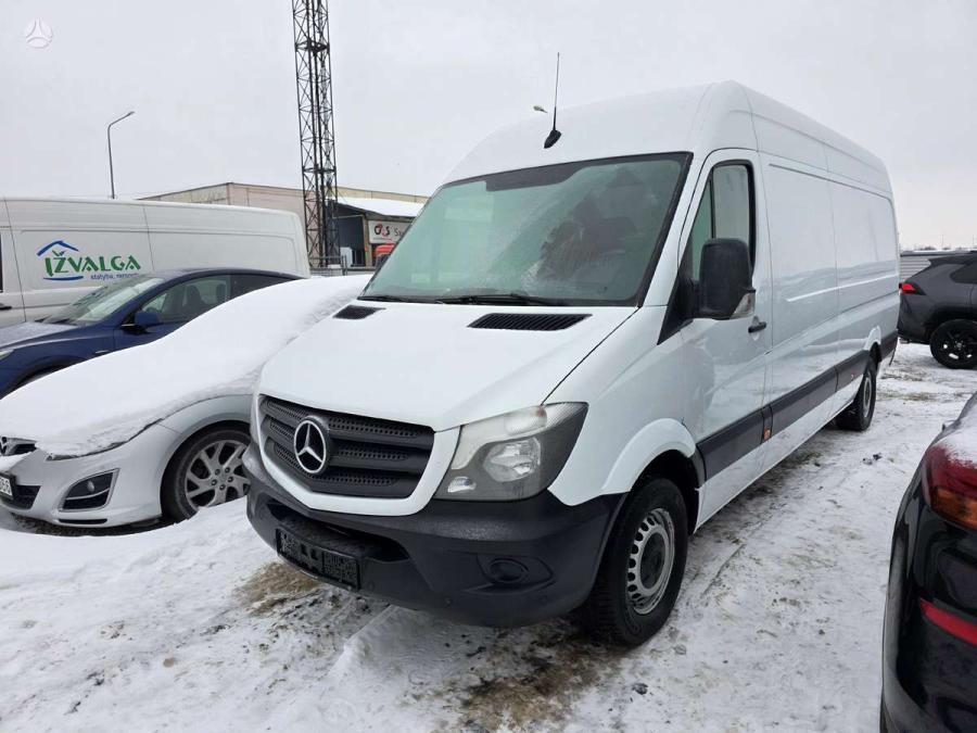 White Mercedes-Benz Sprinter 2018 in Siauliai, with an engine capacity of 2.14 L and mileage of 279 thousand km for 10900 €, photo 2 on AUTOMOTO.COM.LV