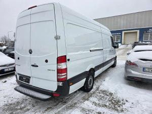 White Mercedes-Benz Sprinter 2018 in Siauliai, with an engine capacity of 2.14 L and mileage of 279 thousand km for 10900 €, photo 3 on AUTOMOTO.COM.LV