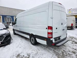 White Mercedes-Benz Sprinter 2018 in Siauliai, with an engine capacity of 2.14 L and mileage of 279 thousand km for 10900 €, photo 4 on AUTOMOTO.COM.LV
