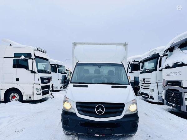 White Mercedes-Benz Sprinter 2018 in Vilnius, with an engine capacity of 2.14 L and mileage of 251 thousand km for 14900 €, photo 2 on AUTOMOTO.COM.LV