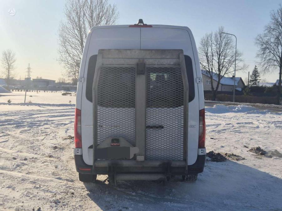 Balts Mercedes-Benz Sprinter 2018 Tauragė, ar dzinēja tilpumu 2.14 L un nobraukumu 280 tūkst. km par 16800 €, foto 6 vietnē AUTOMOTO.COM.LV