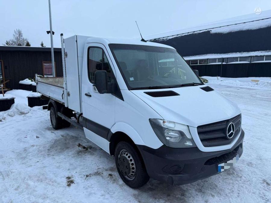 White Mercedes-Benz Sprinter 2018 in Kaunas, with an engine capacity of 2.20 L and mileage of 190 thousand km for 14980 €, photo 1 on AUTOMOTO.COM.LV