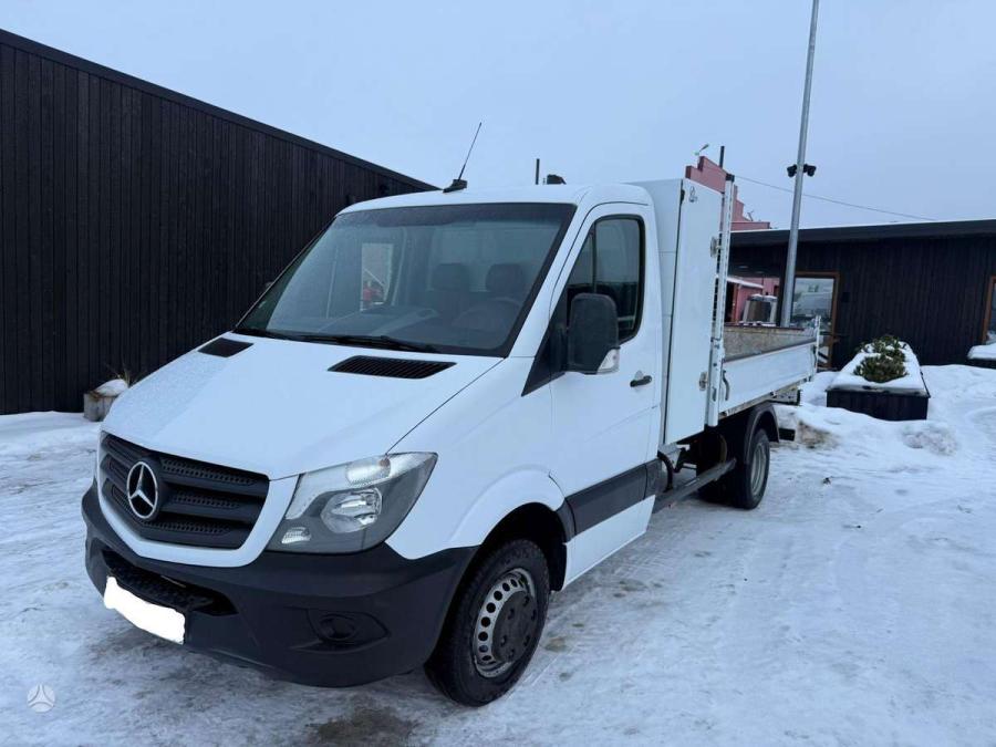 White Mercedes-Benz Sprinter 2018 in Kaunas, with an engine capacity of 2.20 L and mileage of 190 thousand km for 14980 €, photo 2 on AUTOMOTO.COM.LV