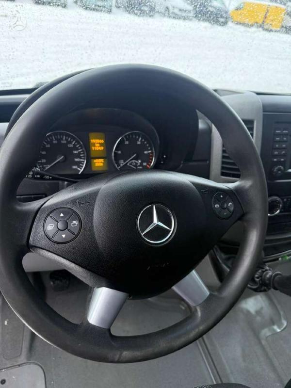 White Mercedes-Benz Sprinter 2018 in Kaunas, with an engine capacity of 2.20 L and mileage of 190 thousand km for 14980 €, photo 6 on AUTOMOTO.COM.LV