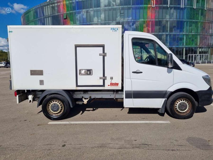 White Mercedes-Benz Sprinter 2018 in Siauliai, with an engine capacity of 2.14 L and mileage of 366 thousand km for 14200 €, photo 3 on AUTOMOTO.COM.LV