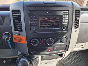 White Mercedes-Benz Sprinter 2018 in Siauliai, with an engine capacity of 2.14 L and mileage of 366 thousand km for 14200 €, photo 24 on AUTOMOTO.COM.LV
