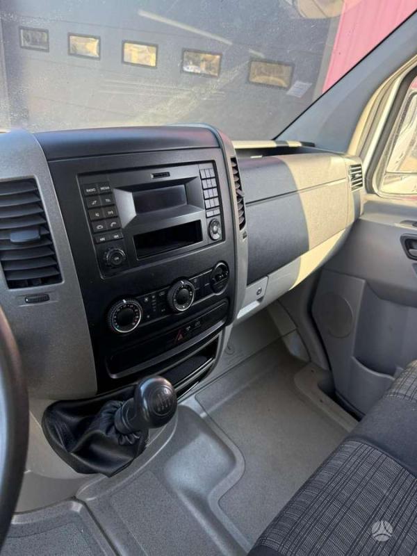 Balts Mercedes-Benz Sprinter 2018 Kauņa, ar dzinēja tilpumu 2.20 L un nobraukumu 214 tūkst. km par 13200 €, foto 7 vietnē AUTOMOTO.COM.LV