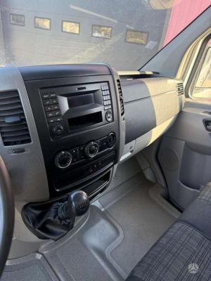 White Mercedes-Benz Sprinter 2018 in Kaunas, with an engine capacity of 2.20 L and mileage of 214 thousand km for 13200 €, photo 8 on AUTOMOTO.COM.LV