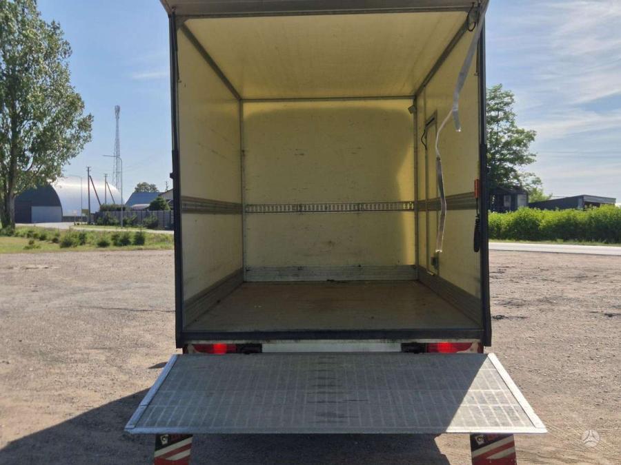 Balts Mercedes-Benz Sprinter 2018 Tauragė, ar dzinēja tilpumu 2.14 L un nobraukumu 330 tūkst. km par 8500 €, foto 8 vietnē AUTOMOTO.COM.LV