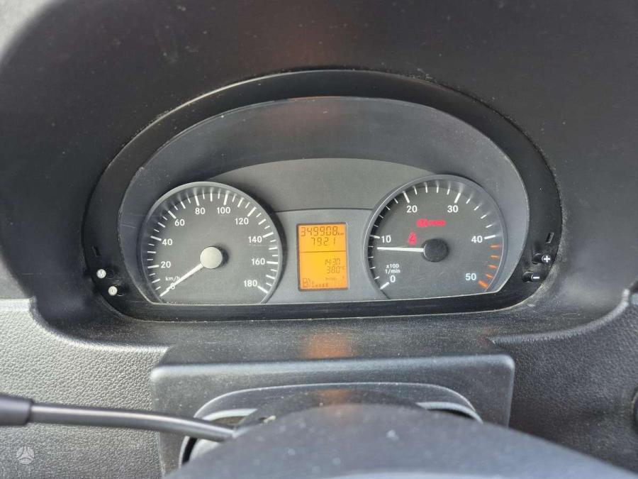 Balts Mercedes-Benz Sprinter 2018 Kauņa, ar dzinēja tilpumu 2.20 L un nobraukumu 350 tūkst. km par 9900 €, foto 12 vietnē AUTOMOTO.COM.LV