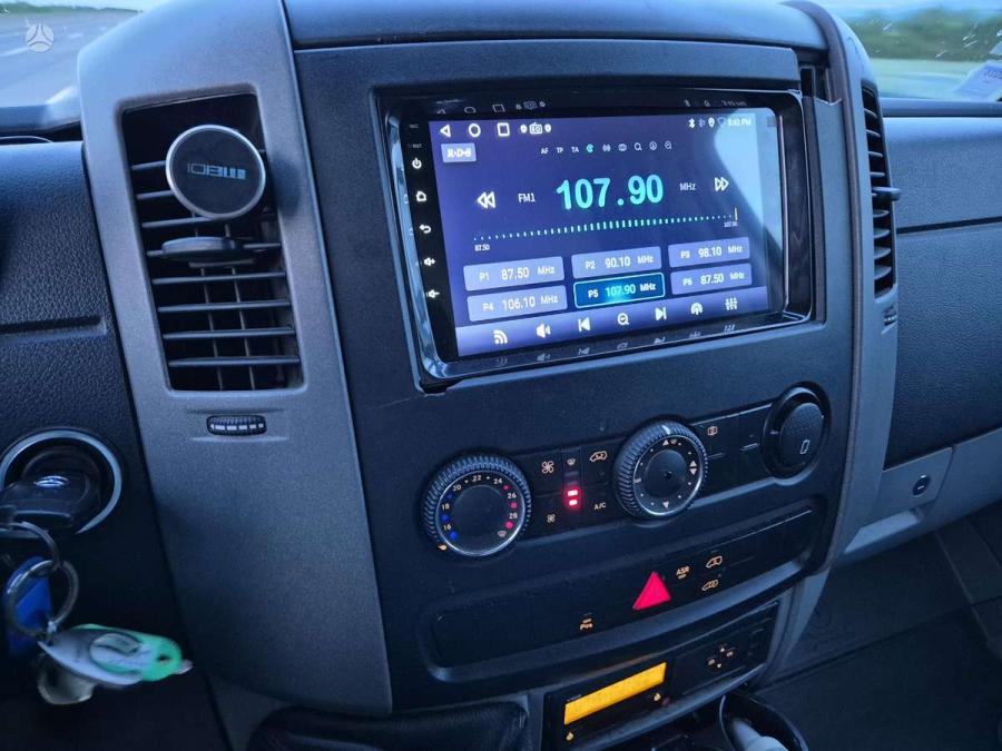 Balts Mercedes-Benz Sprinter 2018 Kauņa, ar dzinēja tilpumu 2.20 L un nobraukumu 350 tūkst. km par 9900 €, foto 16 vietnē AUTOMOTO.COM.LV