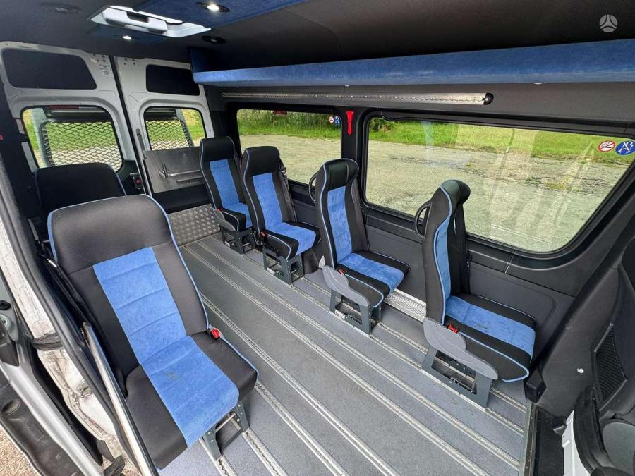 White Mercedes-Benz Sprinter 2018 in Taurage, with an engine capacity of 2.14 L and mileage of 392 thousand km for 16000 €, photo 10 on AUTOMOTO.COM.LV