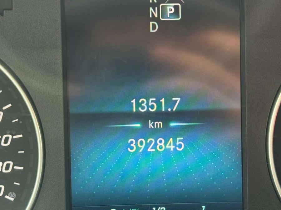 White Mercedes-Benz Sprinter 2018 in Taurage, with an engine capacity of 2.14 L and mileage of 392 thousand km for 16000 €, photo 16 on AUTOMOTO.COM.LV