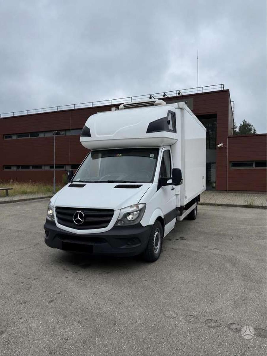 Balts Mercedes-Benz Sprinter 2018 Viļņa, ar dzinēja tilpumu 3.00 L un nobraukumu 296 tūkst. km par 18200 €, foto 3 vietnē AUTOMOTO.COM.LV