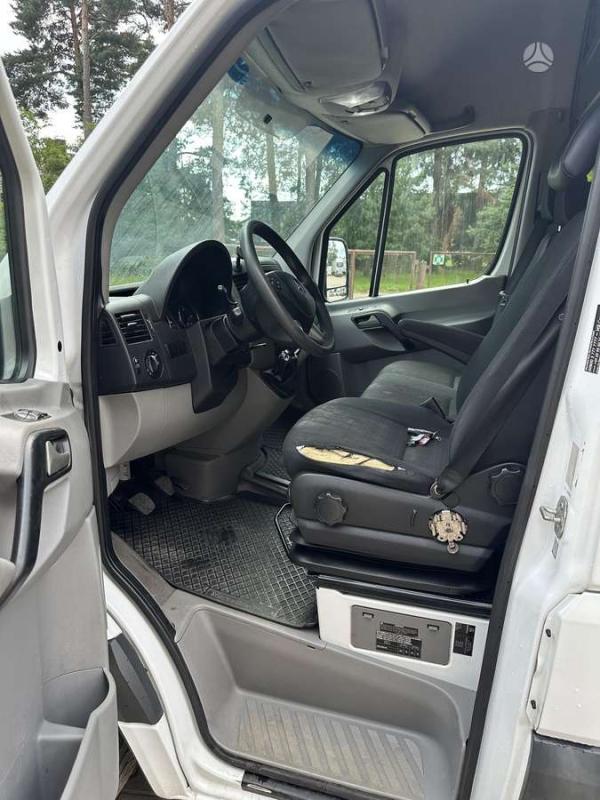 Balts Mercedes-Benz Sprinter 2018 Kazlų Rūda, ar dzinēja tilpumu 2.14 L un nobraukumu 470 tūkst. km par 10800 €, foto 9 vietnē AUTOMOTO.COM.LV