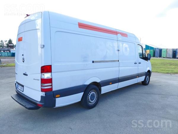 White Mercedes-Benz Sprinter 2018 in Riga, with an engine capacity of 2.20 L and mileage of 280 thousand km for 11500 €, photo 5 on AUTOMOTO.COM.LV