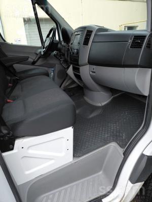 White Mercedes-Benz Sprinter 2018 in Riga, with an engine capacity of 2.20 L and mileage of 280 thousand km for 11500 €, photo 9 on AUTOMOTO.COM.LV