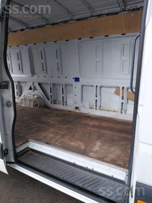 White Mercedes-Benz Sprinter 2018 in Riga, with an engine capacity of 2.20 L and mileage of 280 thousand km for 11500 €, photo 16 on AUTOMOTO.COM.LV