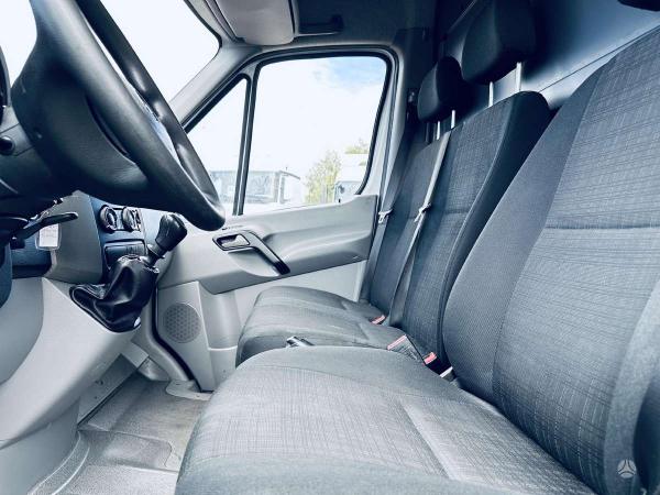 Balts Mercedes-Benz Sprinter 2018 Viļņa, ar dzinēja tilpumu 2.14 L un nobraukumu 99 tūkst. km par 12990 €, foto 9 vietnē AUTOMOTO.COM.LV