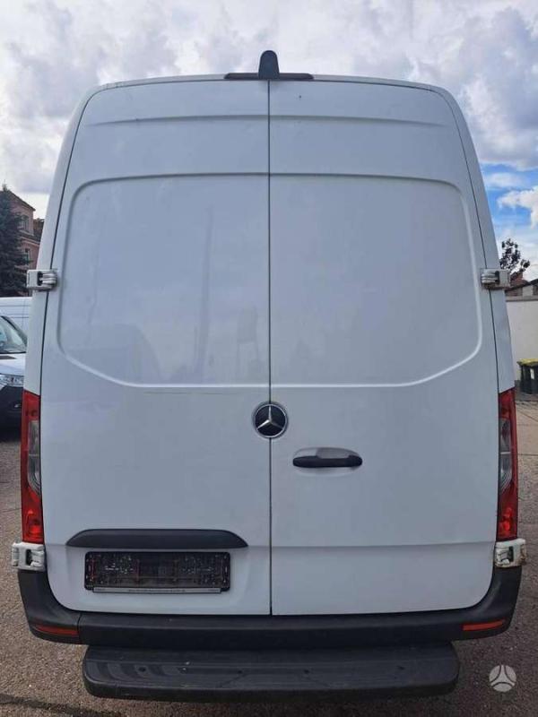 Balts Mercedes-Benz Sprinter 2018 Viļņa, ar dzinēja tilpumu 2.14 L un nobraukumu 391 tūkst. km par 9559 €, foto 3 vietnē AUTOMOTO.COM.LV