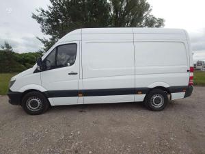 White Mercedes-Benz Sprinter 2018 in Taurage, with an engine capacity of 2.14 L and mileage of 342 thousand km for 8300 €, photo 3 on AUTOMOTO.COM.LV
