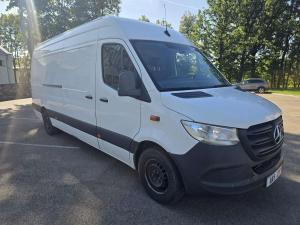 White Mercedes-Benz Sprinter 2018 in Marijampole, with an engine capacity of 2.14 L and mileage of 340 thousand km for 8900 €, photo 3 on AUTOMOTO.COM.LV