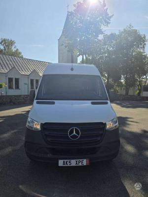 White Mercedes-Benz Sprinter 2018 in Marijampole, with an engine capacity of 2.14 L and mileage of 340 thousand km for 8900 €, photo 5 on AUTOMOTO.COM.LV