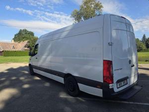 White Mercedes-Benz Sprinter 2018 in Marijampole, with an engine capacity of 2.14 L and mileage of 340 thousand km for 8900 €, photo 6 on AUTOMOTO.COM.LV
