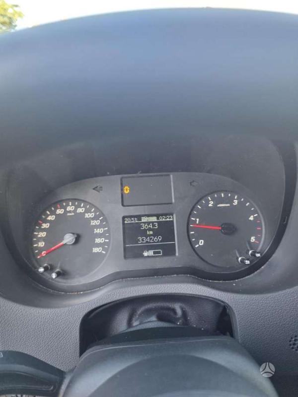 Mercedes-Benz Sprinter 2018 in Marijampole on AUTOMOTO.COM.LV White Mercedes-Benz Sprinter 2018 in Marijampole, with an engine capacity of 2.14 L and mileage of 340 thousand km for 8900 €, photo 11 on AUTOMOTO.COM.LV