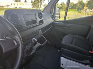 White Mercedes-Benz Sprinter 2018 in Marijampole, with an engine capacity of 2.14 L and mileage of 340 thousand km for 8900 €, photo 12 on AUTOMOTO.COM.LV