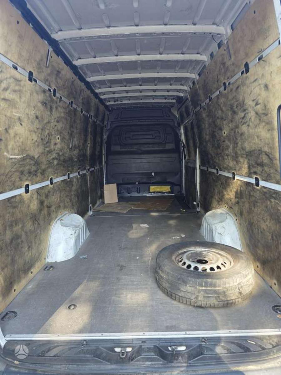 White Mercedes-Benz Sprinter 2018 in Marijampole, with an engine capacity of 2.14 L and mileage of 340 thousand km for 8900 €, photo 14 on AUTOMOTO.COM.LV