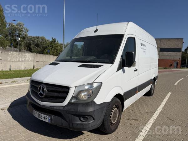 White Mercedes-Benz Sprinter 2018 in Jelgava, with an engine capacity of 2.10 L and mileage of 182 thousand km for 13500 €, photo 1 on AUTOMOTO.COM.LV
