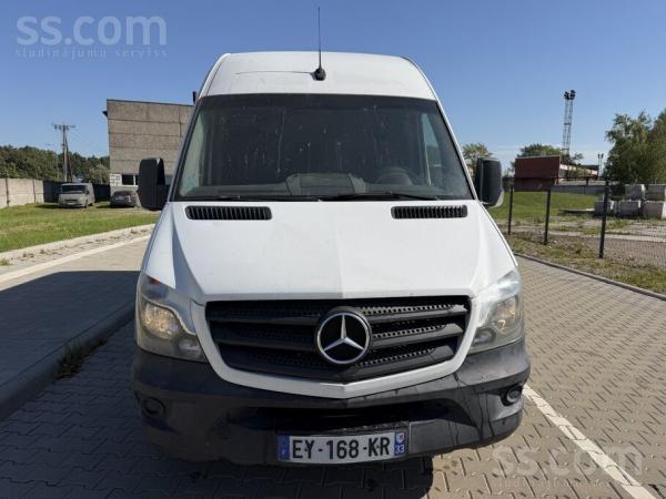 White Mercedes-Benz Sprinter 2018 in Jelgava, with an engine capacity of 2.10 L and mileage of 182 thousand km for 13500 €, photo 9 on AUTOMOTO.COM.LV