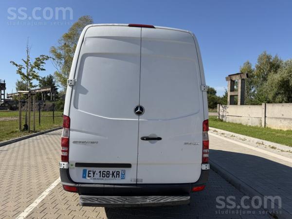 White Mercedes-Benz Sprinter 2018 in Jelgava, with an engine capacity of 2.10 L and mileage of 182 thousand km for 13500 €, photo 10 on AUTOMOTO.COM.LV