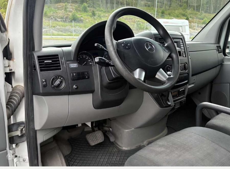 Balts Mercedes-Benz Sprinter 2018 Šauļi, ar dzinēja tilpumu 2.20 L un nobraukumu 290 tūkst. km par 16700 €, foto 6 vietnē AUTOMOTO.COM.LV