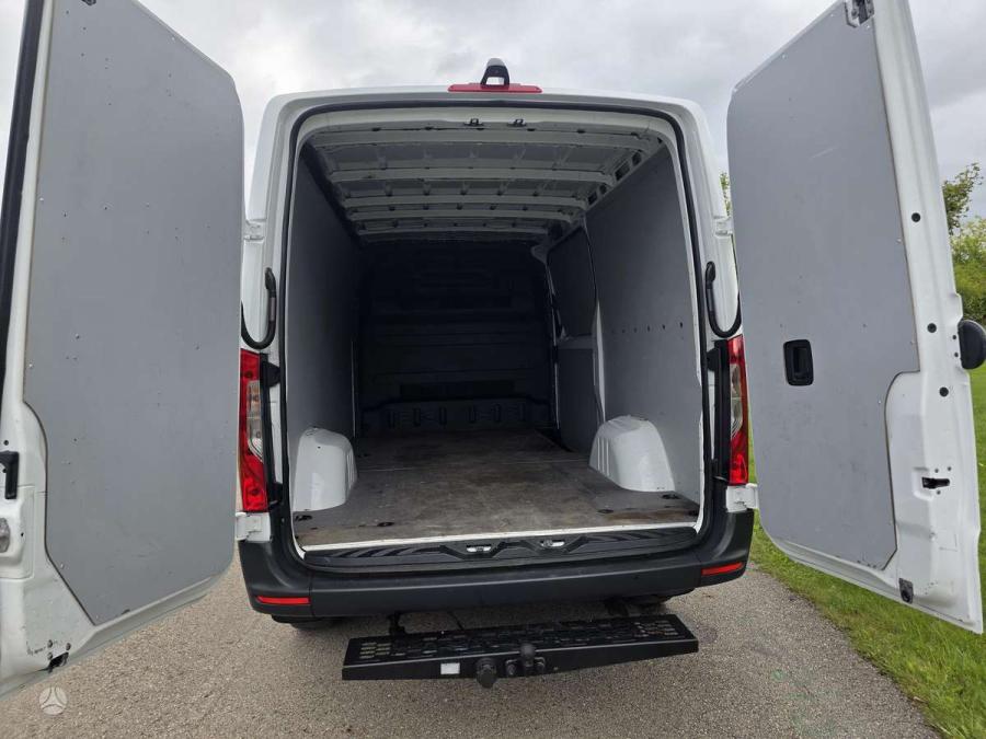 Balts Mercedes-Benz Sprinter 2018 Šauļi, ar dzinēja tilpumu 2.20 L un nobraukumu 300 tūkst. km par 11400 €, foto 17 vietnē AUTOMOTO.COM.LV