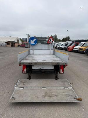 White Mercedes-Benz Sprinter 2018 in Vilnius, with an engine capacity of 2.20 L and mileage of 60 thousand km for 19900 €, photo 18 on AUTOMOTO.COM.LV