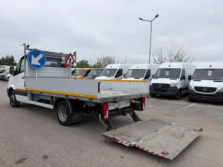 White Mercedes-Benz Sprinter 2018 in Vilnius, with an engine capacity of 2.20 L and mileage of 60 thousand km for 19900 €, photo 19 on AUTOMOTO.COM.LV