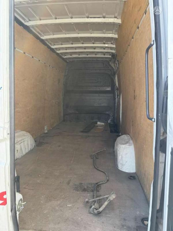 Balts Mercedes-Benz Sprinter 2018 Kauņa, ar dzinēja tilpumu 2.20 L un nobraukumu 350 tūkst. km par 4850 €, foto 10 vietnē AUTOMOTO.COM.LV