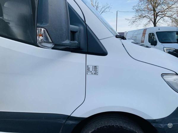 White Mercedes-Benz Sprinter 2019 in Taurage, with an engine capacity of 2.20 L and mileage of 235 thousand km for 15700 €, photo 4 on AUTOMOTO.COM.LV