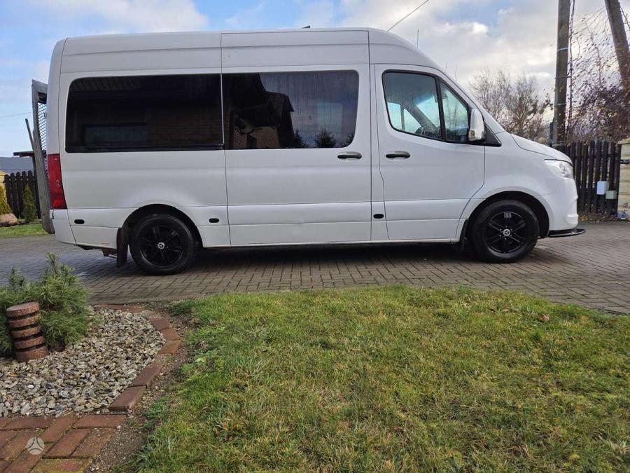 White Mercedes-Benz Sprinter 2019 in Kaunas, with an engine capacity of 2.20 L and mileage of 290 thousand km for 20500 €, photo 3 on AUTOMOTO.COM.LV