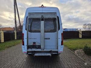 White Mercedes-Benz Sprinter 2019 in Kaunas, with an engine capacity of 2.20 L and mileage of 290 thousand km for 20500 €, photo 6 on AUTOMOTO.COM.LV