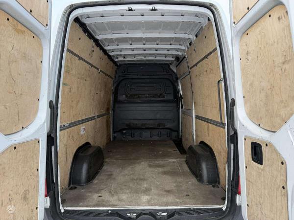 Balts Mercedes-Benz Sprinter 2019 Tauragė, ar dzinēja tilpumu 2.14 L un nobraukumu 289 tūkst. km par 13500 €, foto 5 vietnē AUTOMOTO.COM.LV